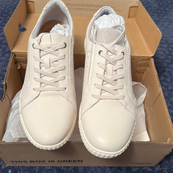 Clarks | Shoes | Clark Shoes White | Poshmark